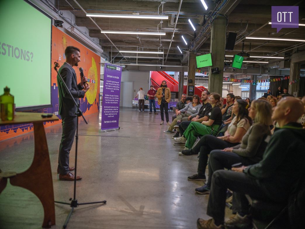 Exploring the Advantages: 12 Reasons to Embrace Collaborative Office ...